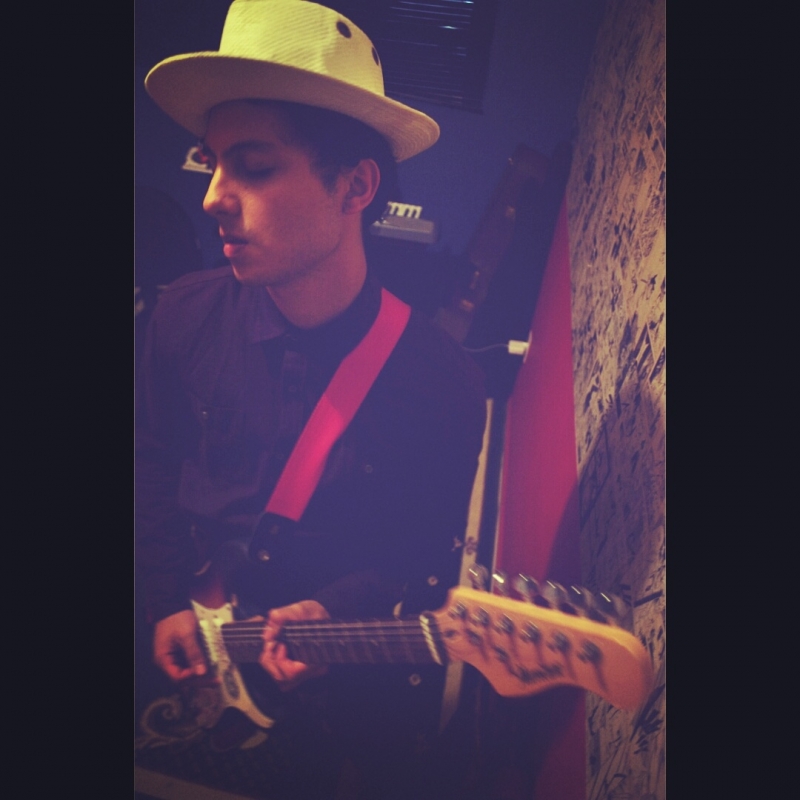 Felipe Maia - Artista/Cantor Surf Music Campinas SP | Gigz